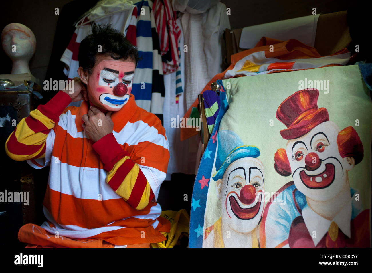 May 5, 2011 - Frederick, Maryland, U.S. - Perlito, a clown from ...