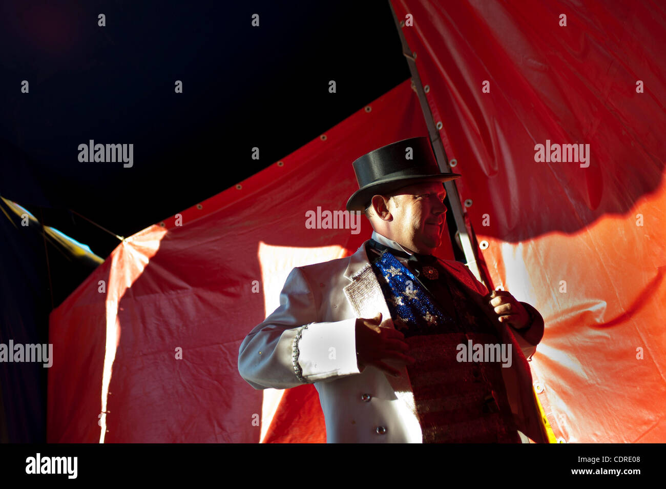 Cole bros circus hi-res stock photography and images - Alamy