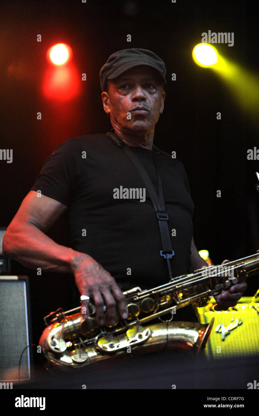 June 25, 2011 - Los Angeles, CA, USA - Musician, MICHAEL TUNES ANTUNES ...