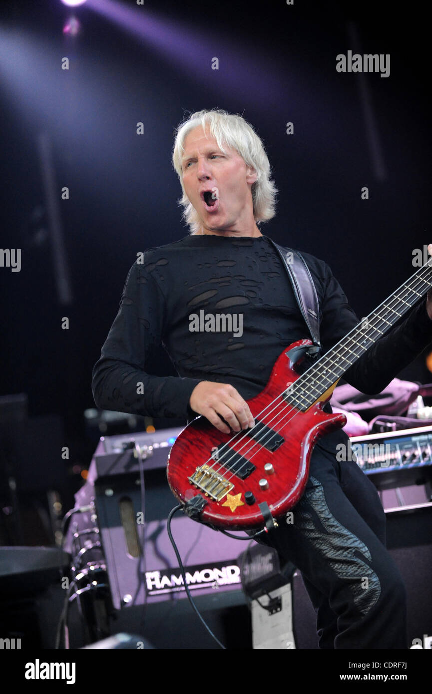 June 25, 2011 - Los Angeles, CA, USA - Musician, TIM ARCHIBALD, bassist ...