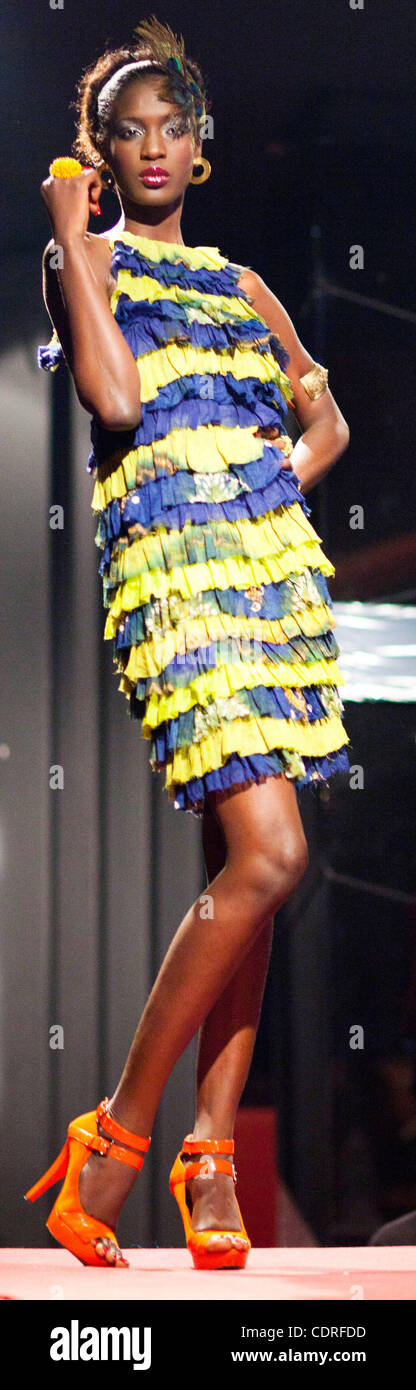 Fashion designer senegal hi-res stock photography and images - Alamy