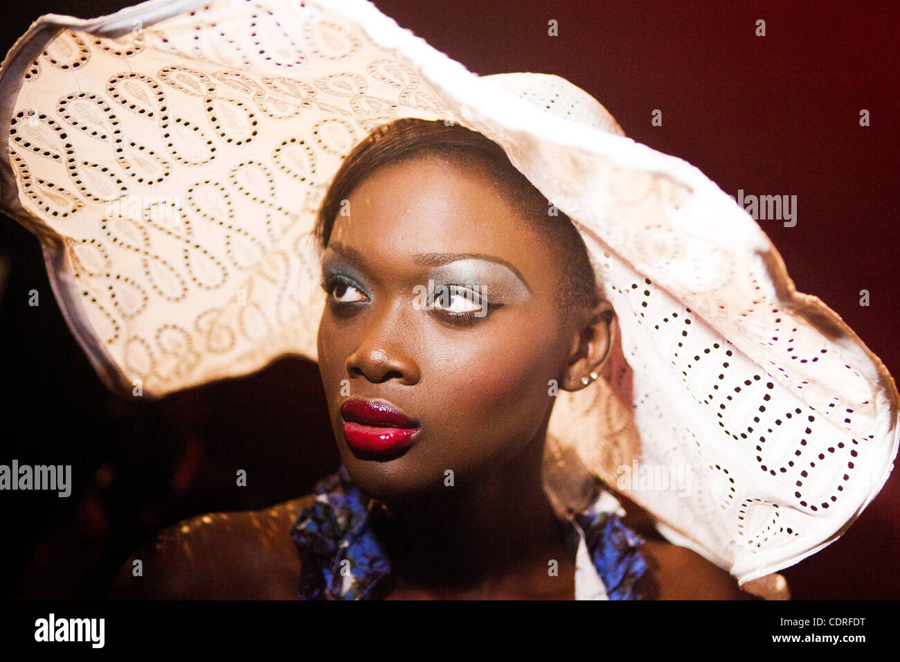Senegalese fashion hi-res stock photography and images - Alamy