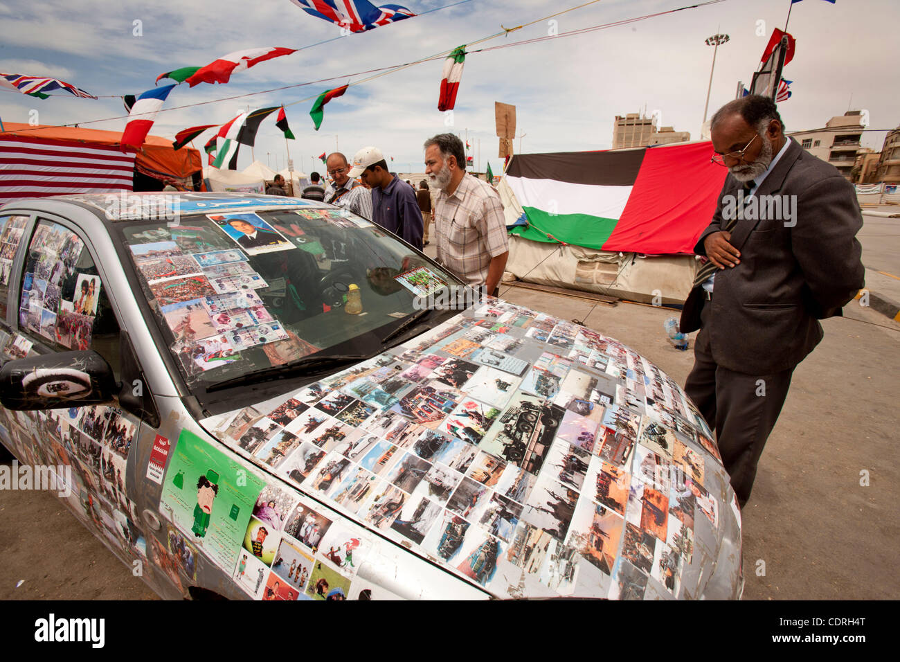 Pictures pasted hi-res stock photography and images - Alamy