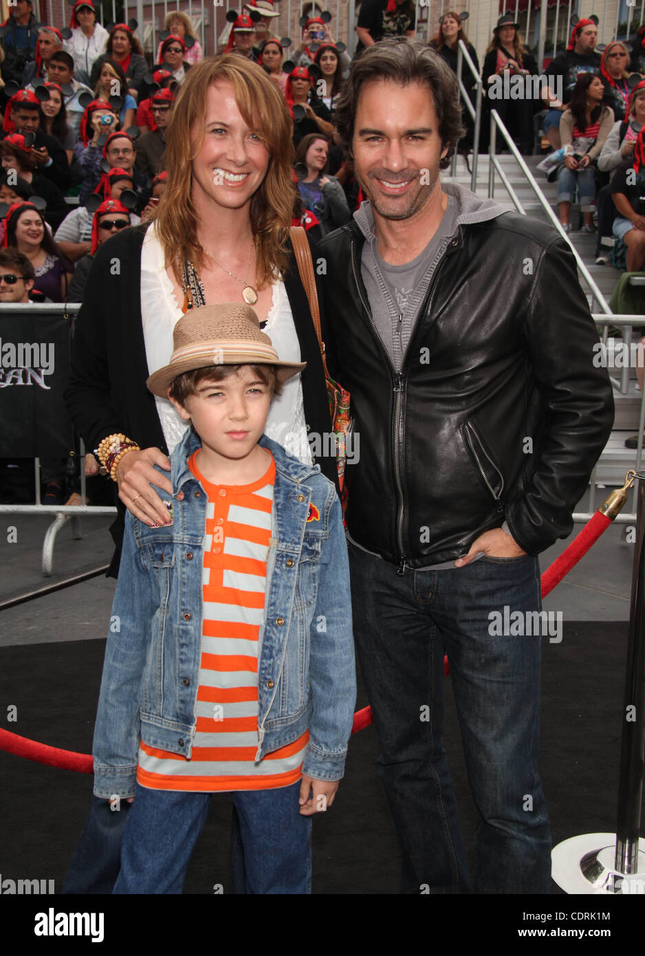 Eric mccormack and family hi-res stock photography and images - Alamy