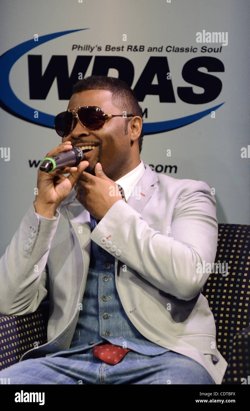 Musiq soulchild performing hi-res stock photography and images - Alamy