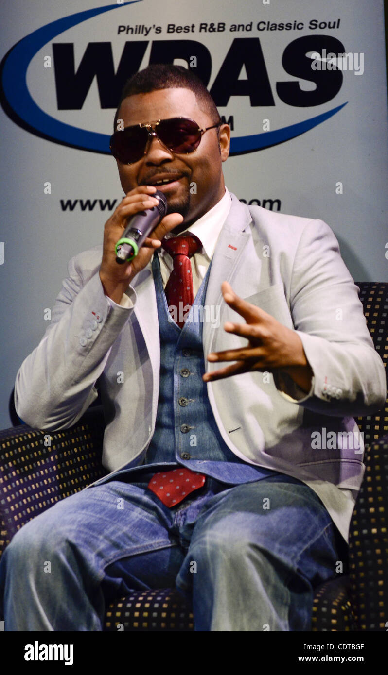 Studio audience hi-res stock photography and images - Alamy