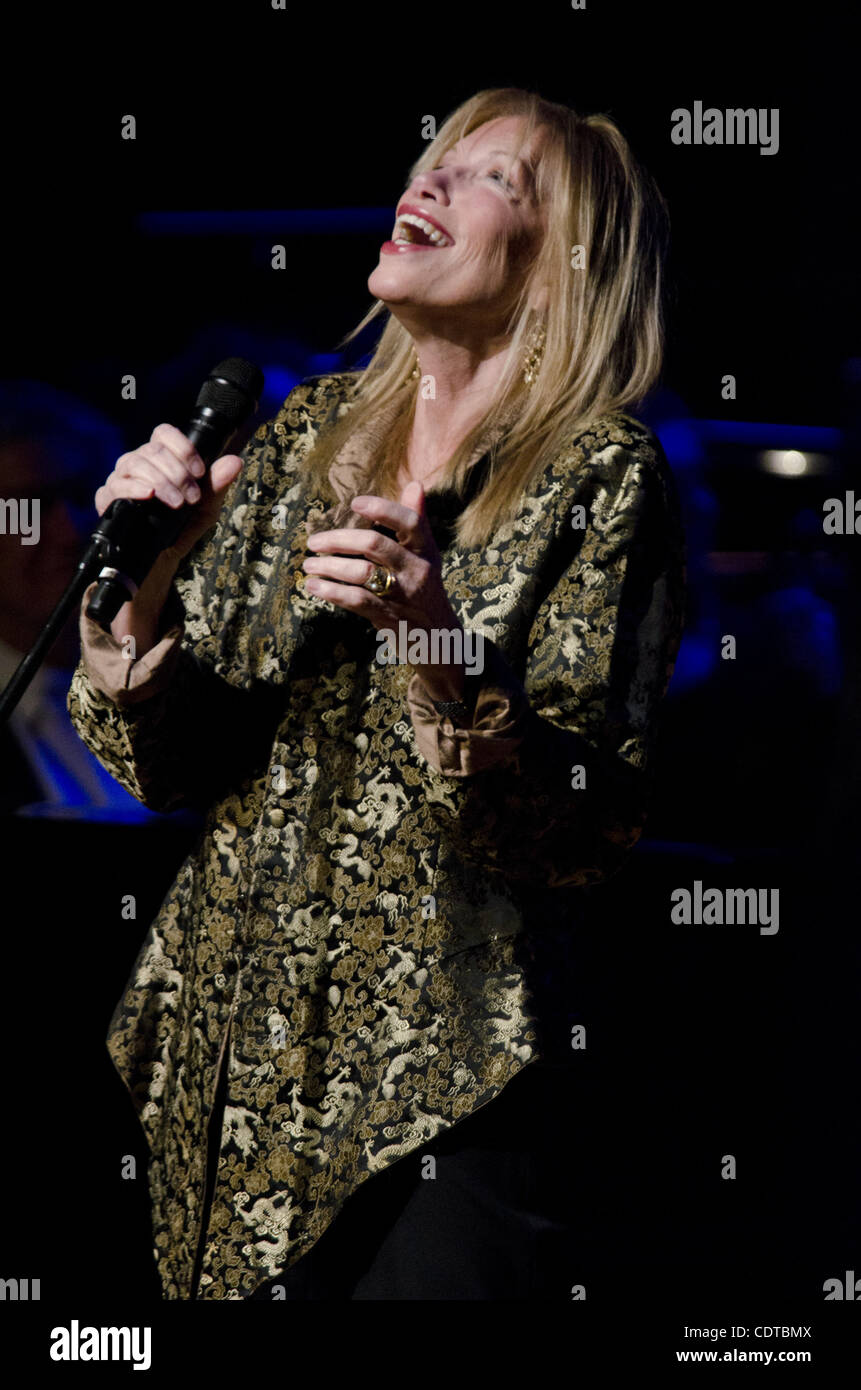 Carly simon hi-res stock photography and images - Alamy