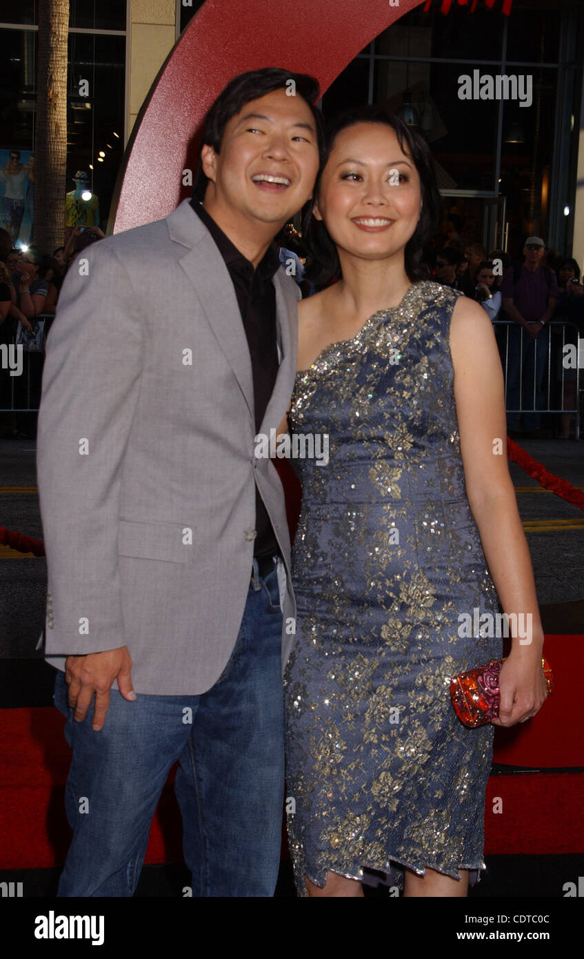 May 19, 2011 - Hollywood, California, U.S. - KEN JEONG & WIFE ATTEND ...