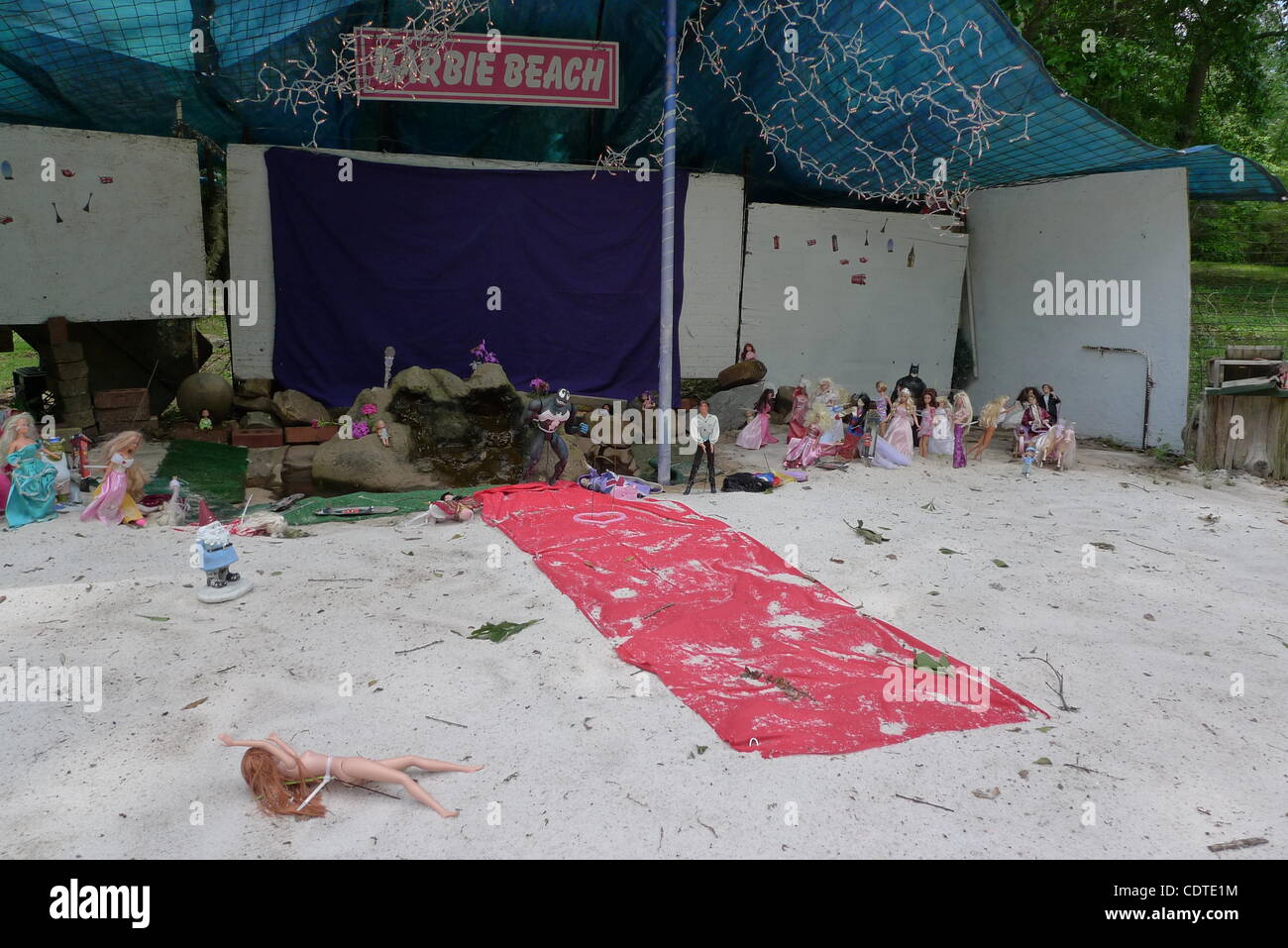 Apr 29, 2011 - Newnan, Georgia, U.S. - A local front lawn in Georgia ...