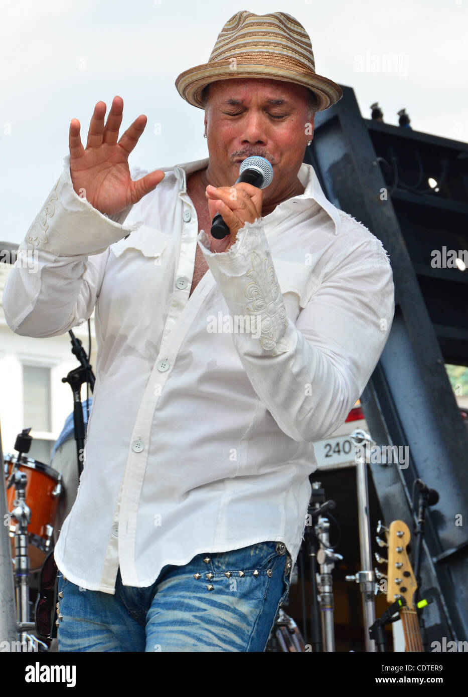 Howard Hewett Christopher Hewett