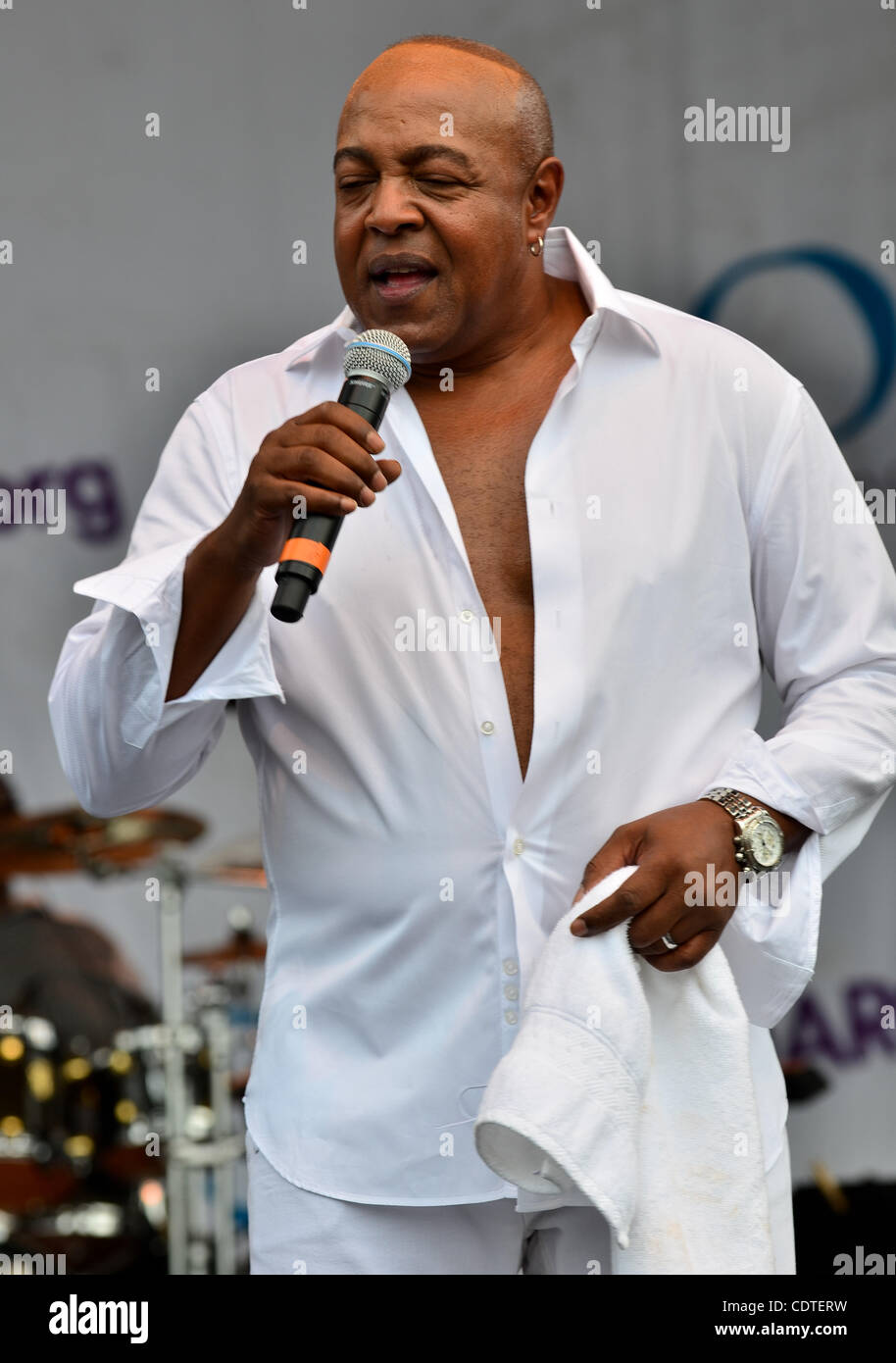 Peabo bryson hi-res stock photography and images - Alamy
