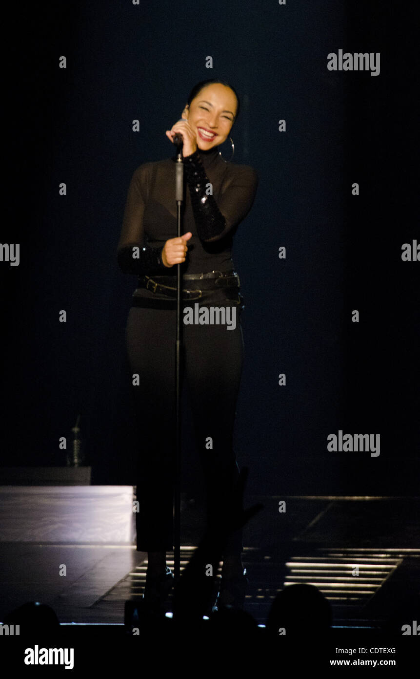 June 19, 2011 - Philadelphia, Pennsylvania, U.S. - Grammy-winning ...