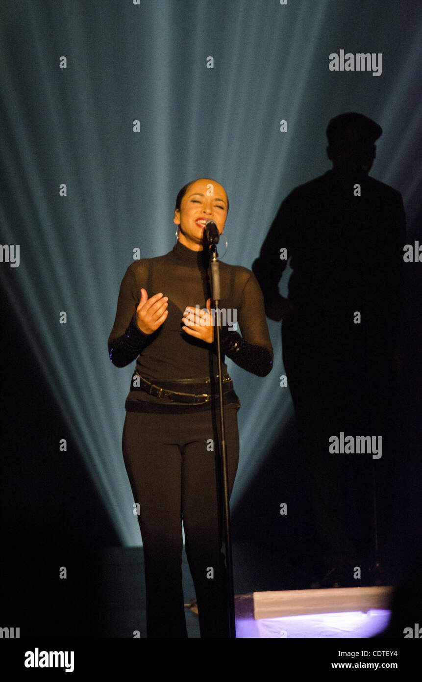 June 19, 2011 - Philadelphia, Pennsylvania, U.S. - Grammy-winning ...