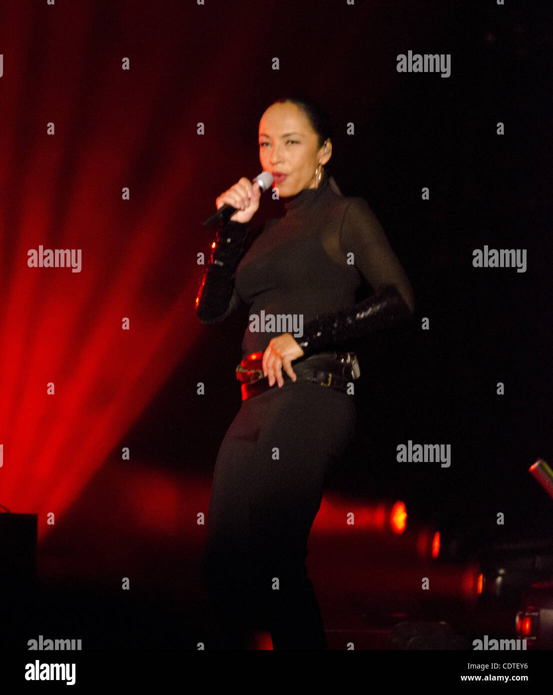 June 19, 2011 - Philadelphia, Pennsylvania, U.S. - Grammy-winning ...