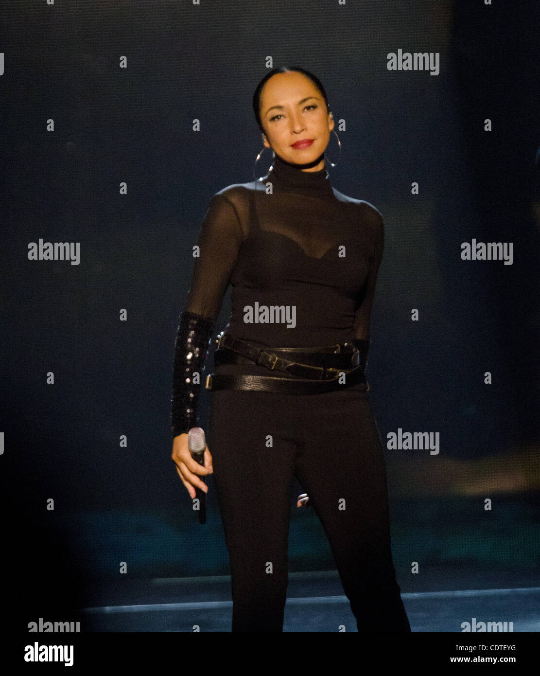 June 19, 2011 - Philadelphia, Pennsylvania, U.S. - Grammy-winning ...