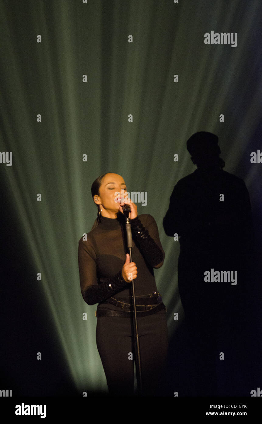 June 19, 2011 - Philadelphia, Pennsylvania, U.S. - Grammy-winning ...