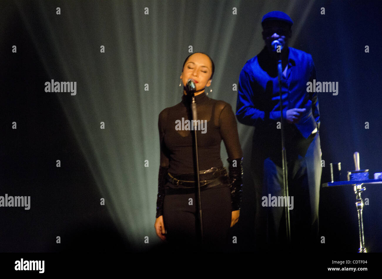June 19, 2011 - Philadelphia, Pennsylvania, U.S. - Grammy-winning ...