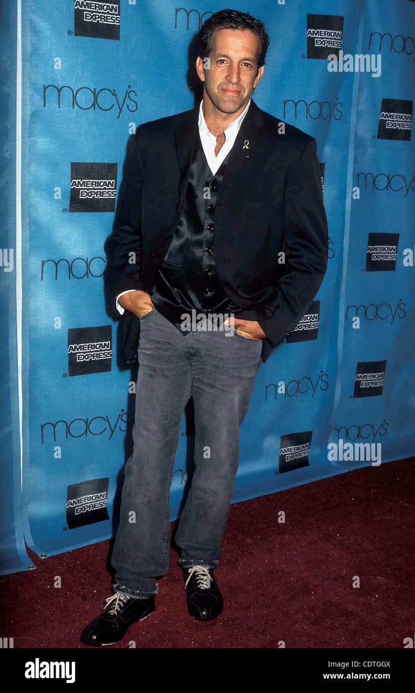 Oct. 2, 2003 - Hollywood, California, U.S. - I8036PR.MACY'S AND ...