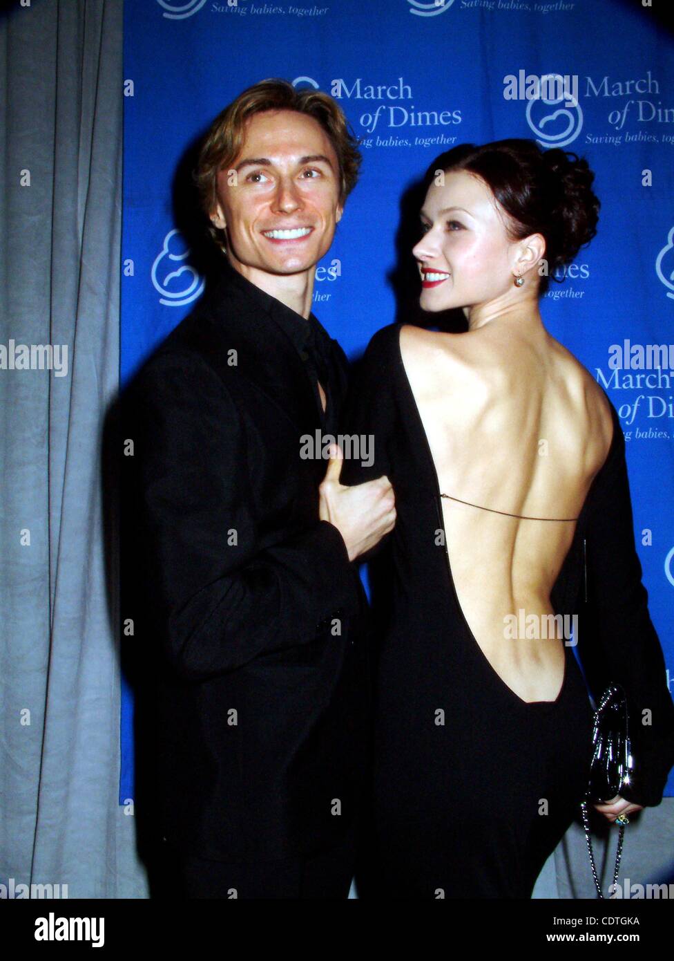 Oct. 29, 2003 - New York, New York, U.S. - K33786ML.FRATERNITY OF CHEFS ...