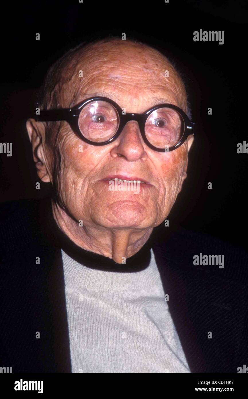 PHILIP JOHNSON CELEBRATES HIS 95TH BIRTHDAY AT THE FOUR SEASON, NEW ...