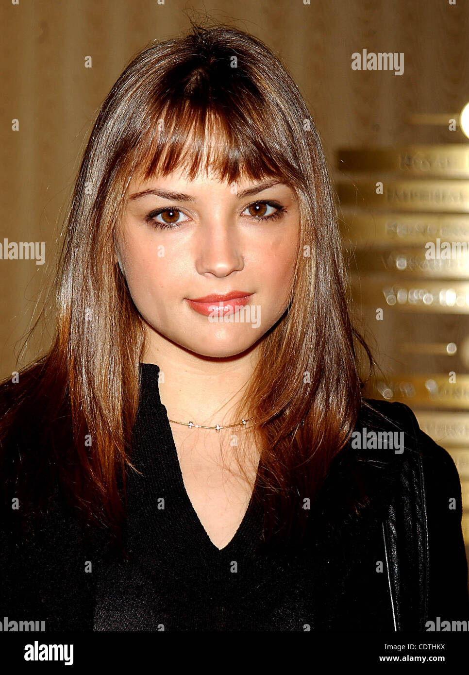 RACHAEL LEIGH COOK.K30635AR.THE 2003-2004 ''WB'' UPFRONT AT THE ...