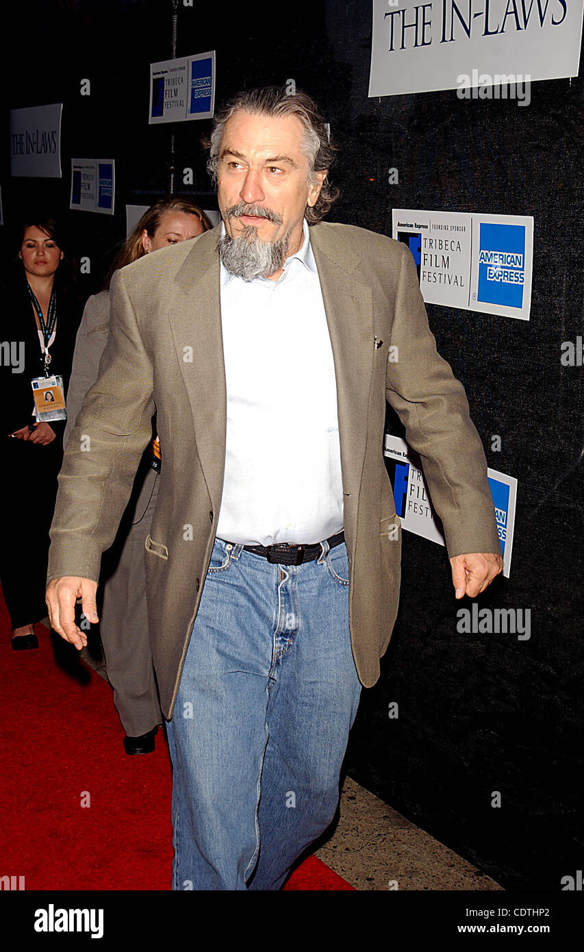 ROBERT DENIRO.K30562AR.TRIBECA FILM FESTIVAL .PREMIERE OF ''THE IN-LAWS ...