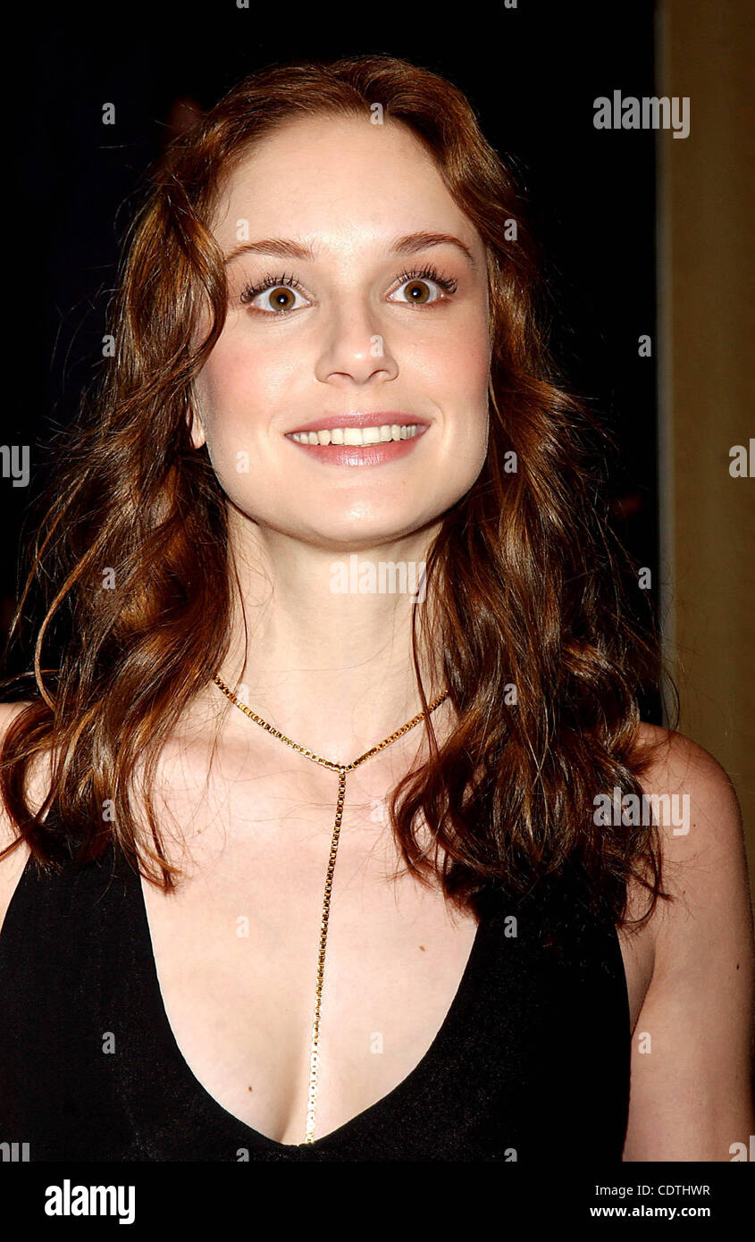 SARAH WAYNE CALLIES.K30635AR.THE 2003-2004 ''WB'' UPFRONT AT THE ...