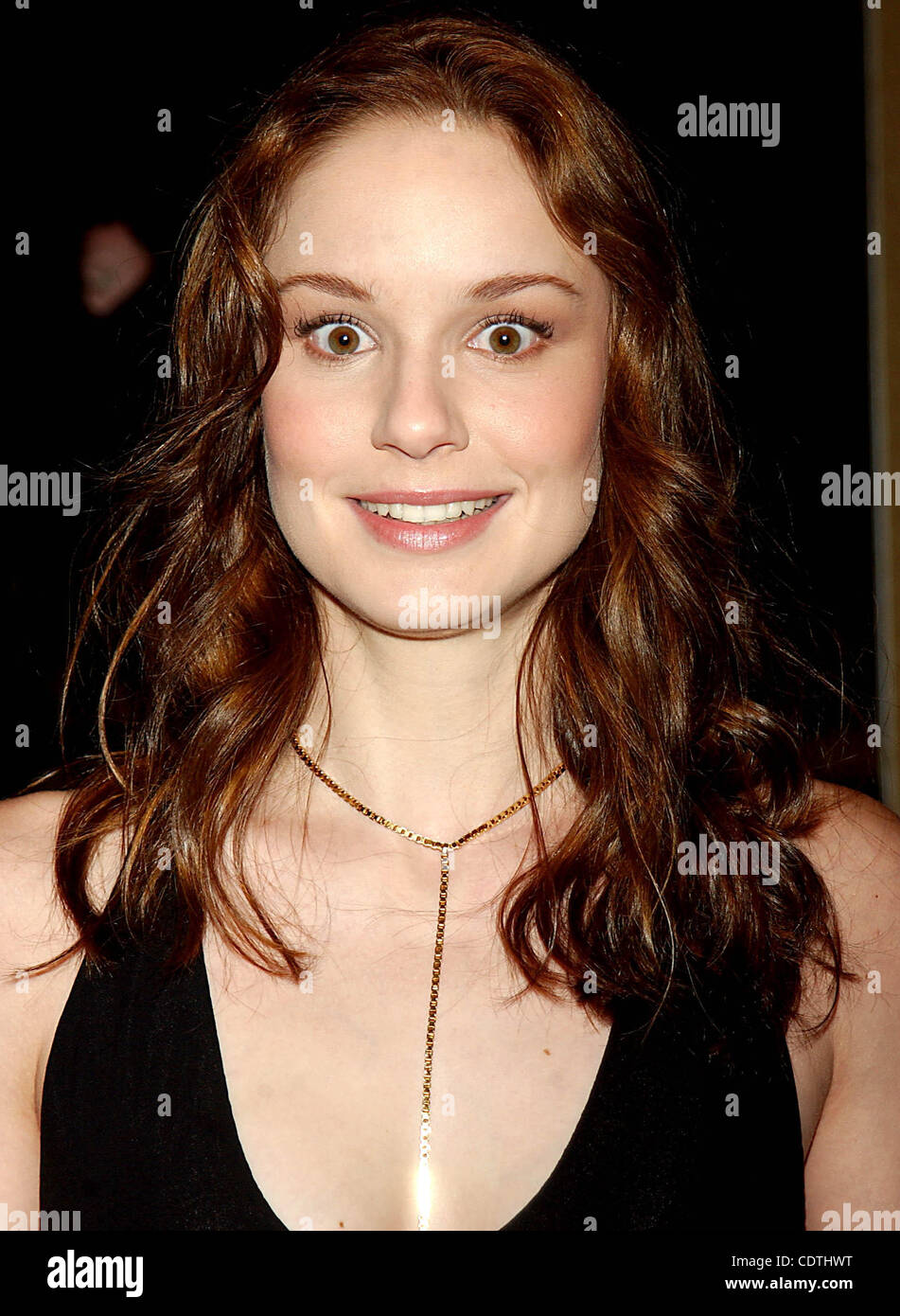 SARAH WAYNE CALLIES.K30635AR.THE 2003-2004 ''WB'' UPFRONT AT THE ...