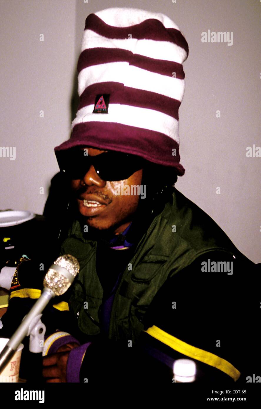 L7233AR SD1216.BOB LARSON TO BROADCAST LIVE FROM SPIN MAGAZINE.BUSHWICK ...