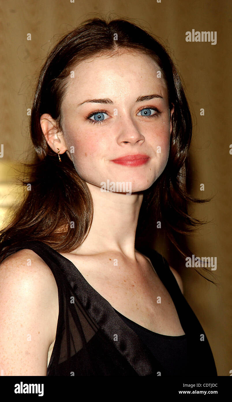 ALEXIS BLEDEL.K30635AR.THE 2003-2004 ''WB'' UPFRONT AT THE SHERATON ...