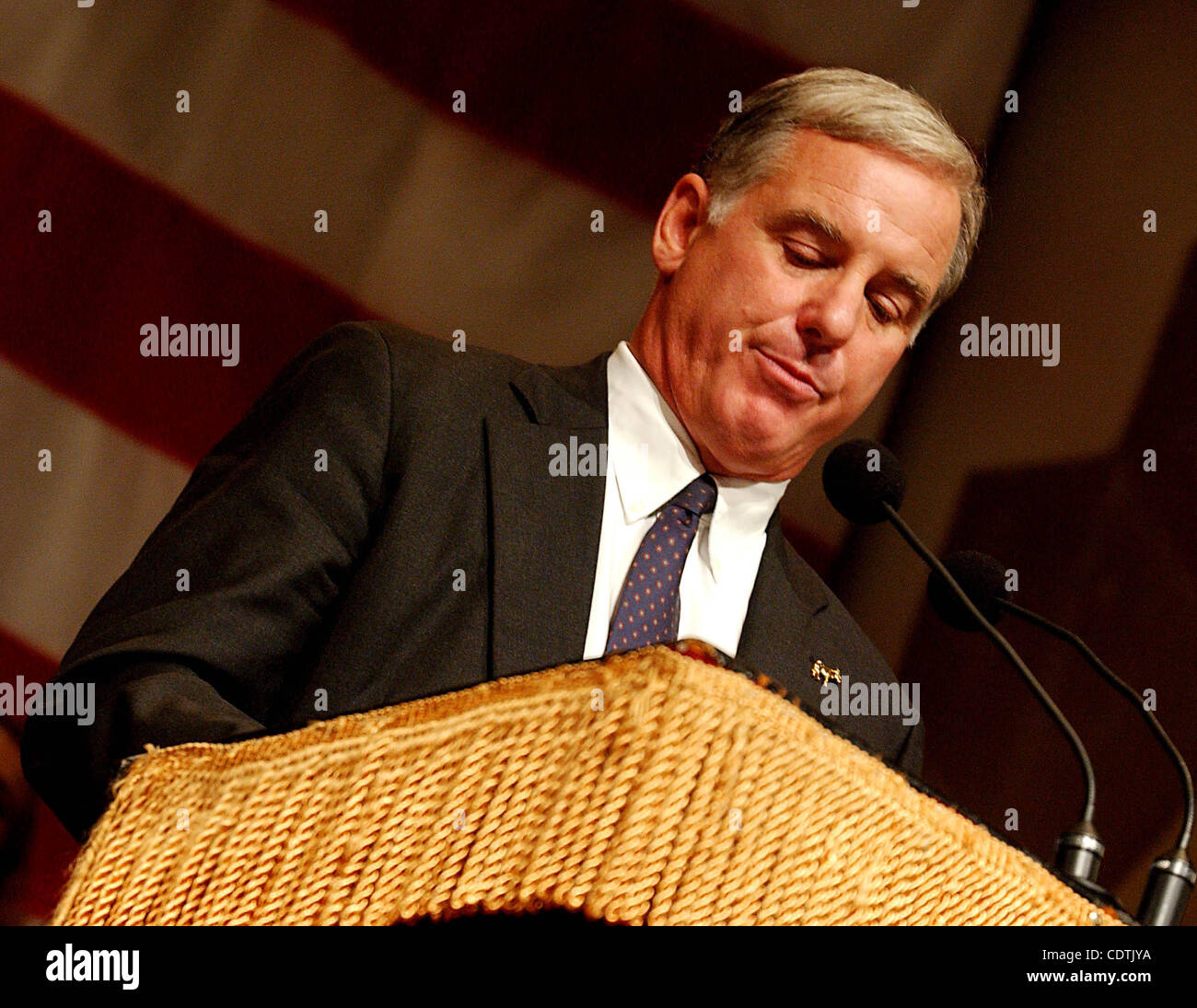 K33923AR .HOWARD DEAN CAMPAIGNING FOR PRESIDENT AT COOPER UNION , NEW ...