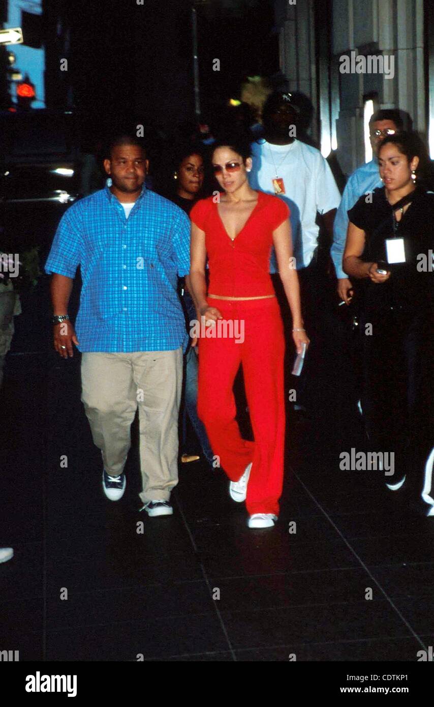 Jan. 1, 2011 - New York, New York, U.S. - K25700RM.JENNIFER LOPEZ ON ...