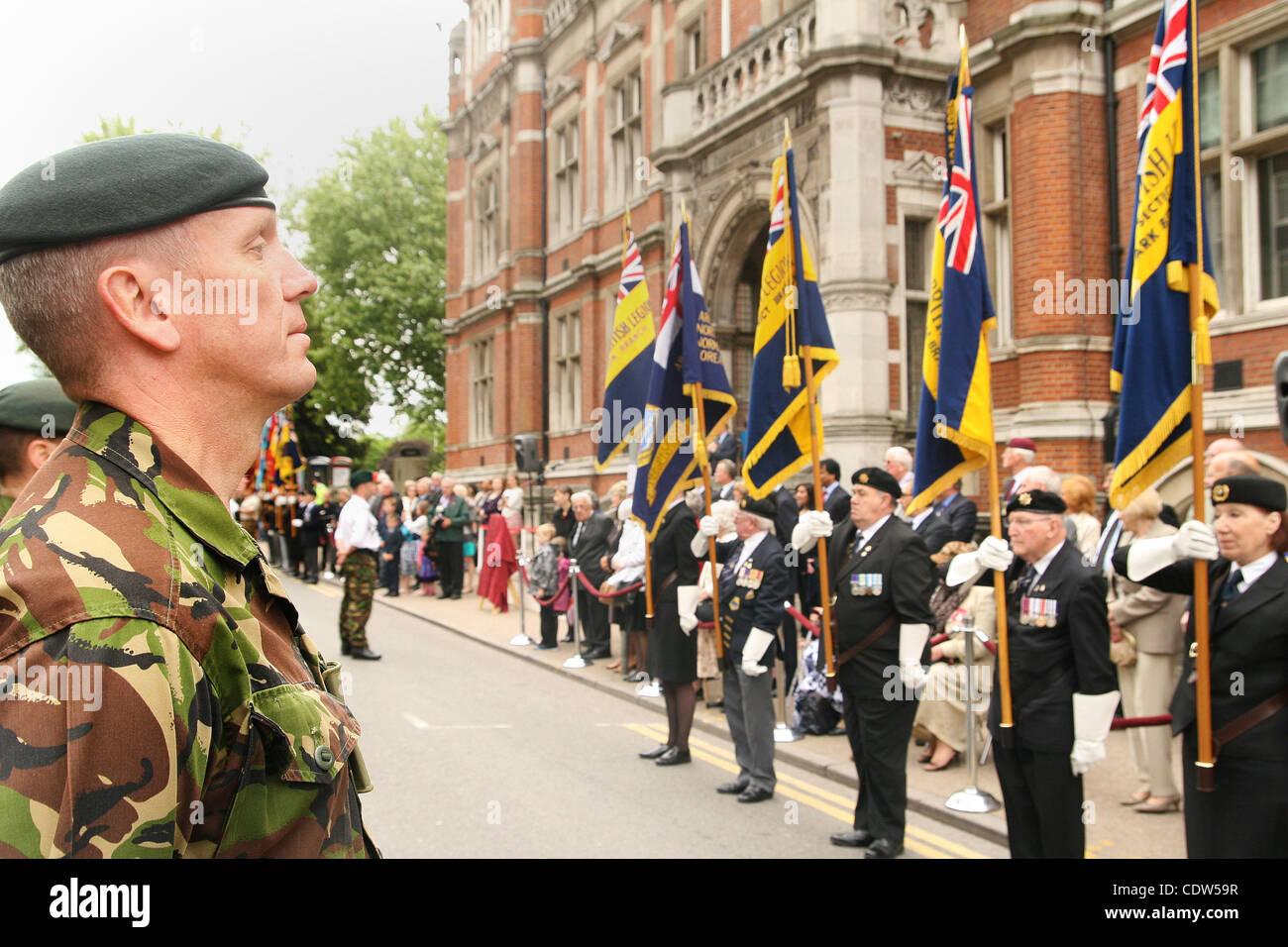The 2nd Battallion of the Rifles march through the streets of Croydon ...