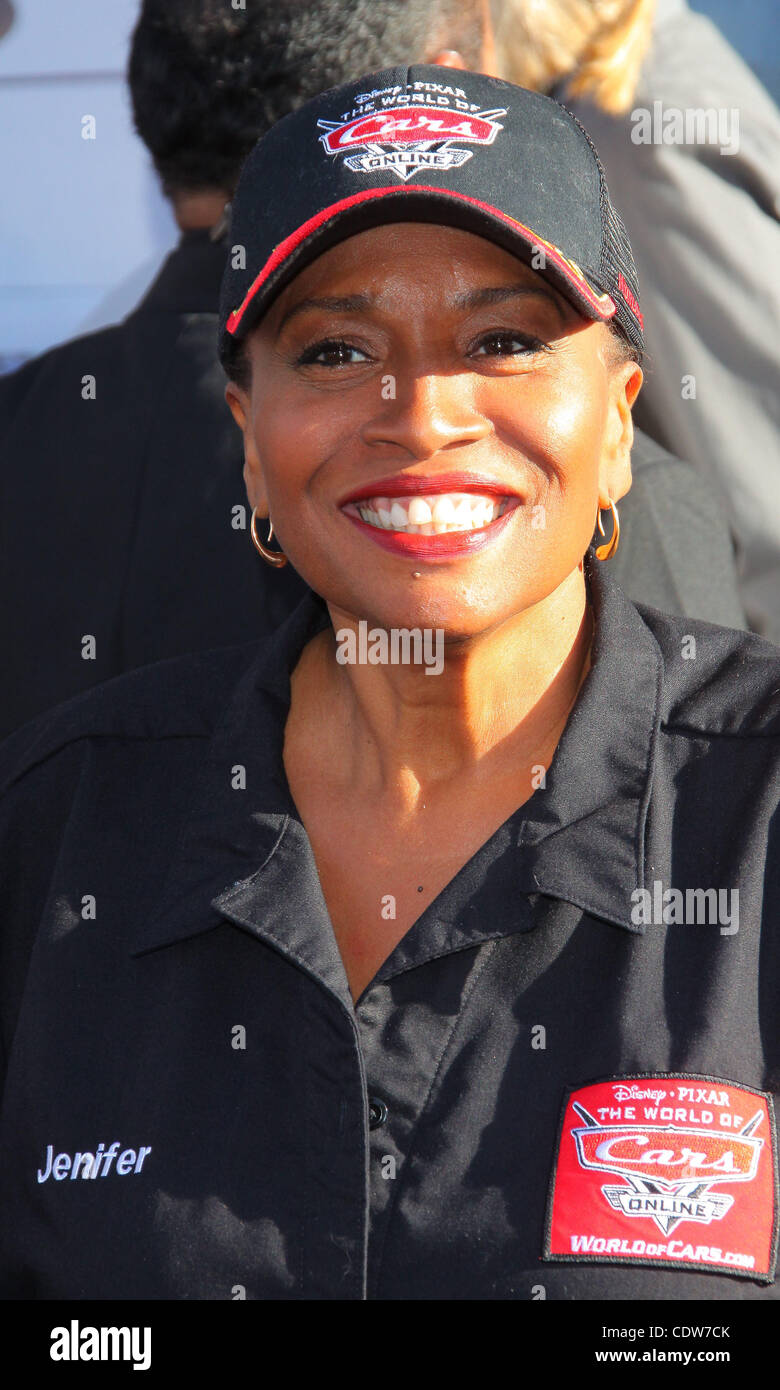 Jennifer lewis hi-res stock photography and images - Alamy