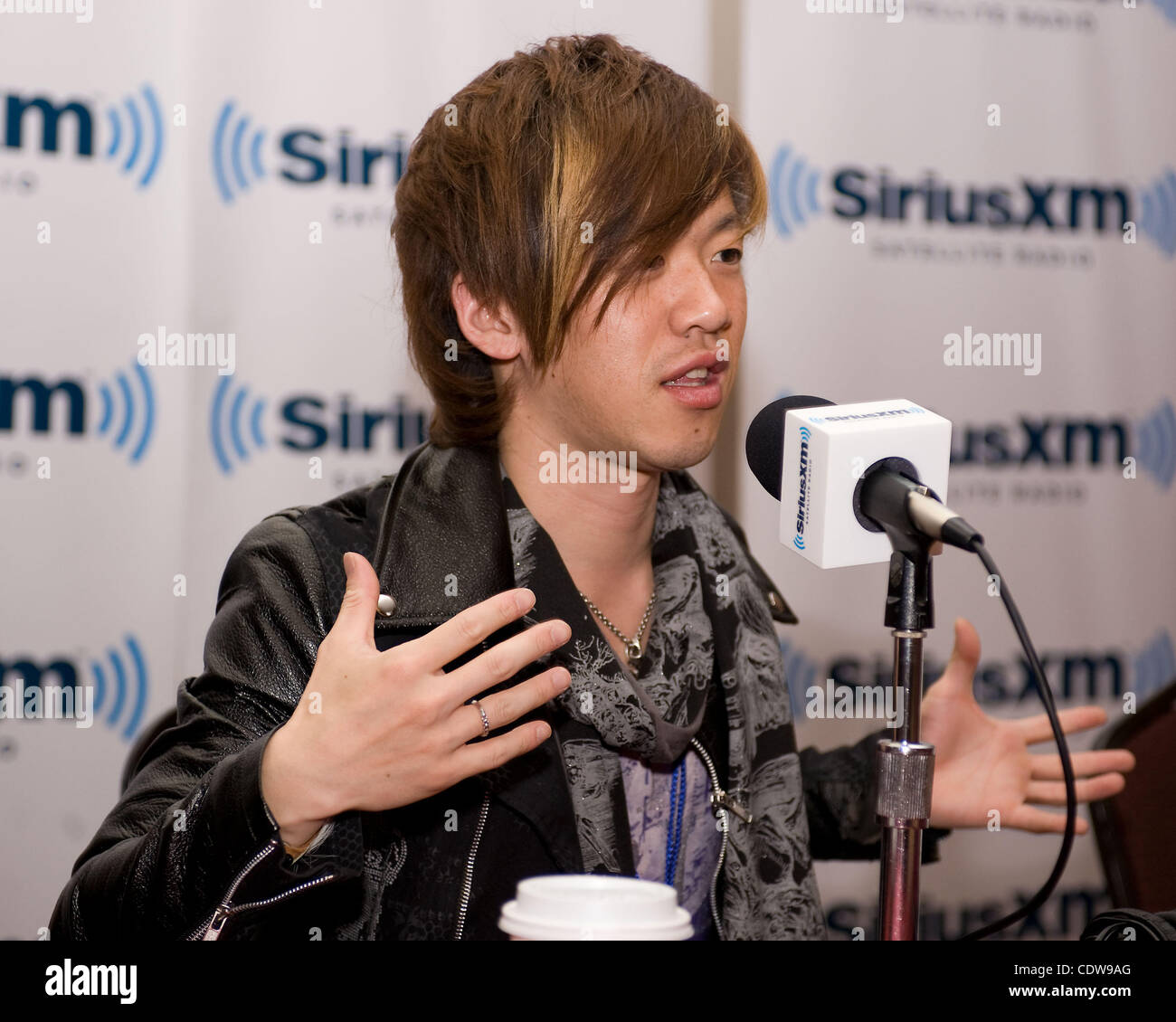 Yoshiki anime hi-res stock photography and images - Alamy