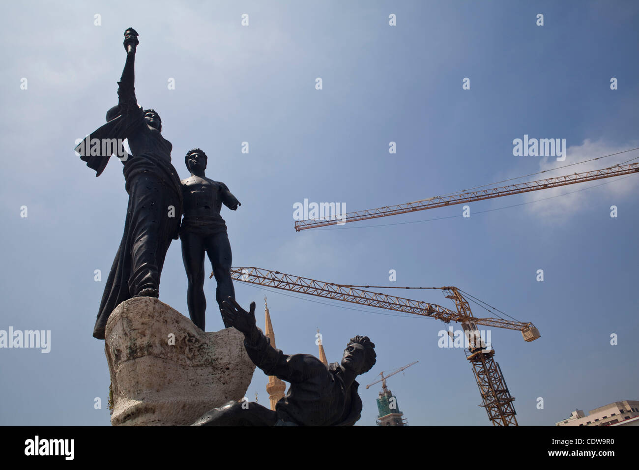Jun 07, 2011 - Beirut, Lebanon - Statue of Martyrs on the Place de ...