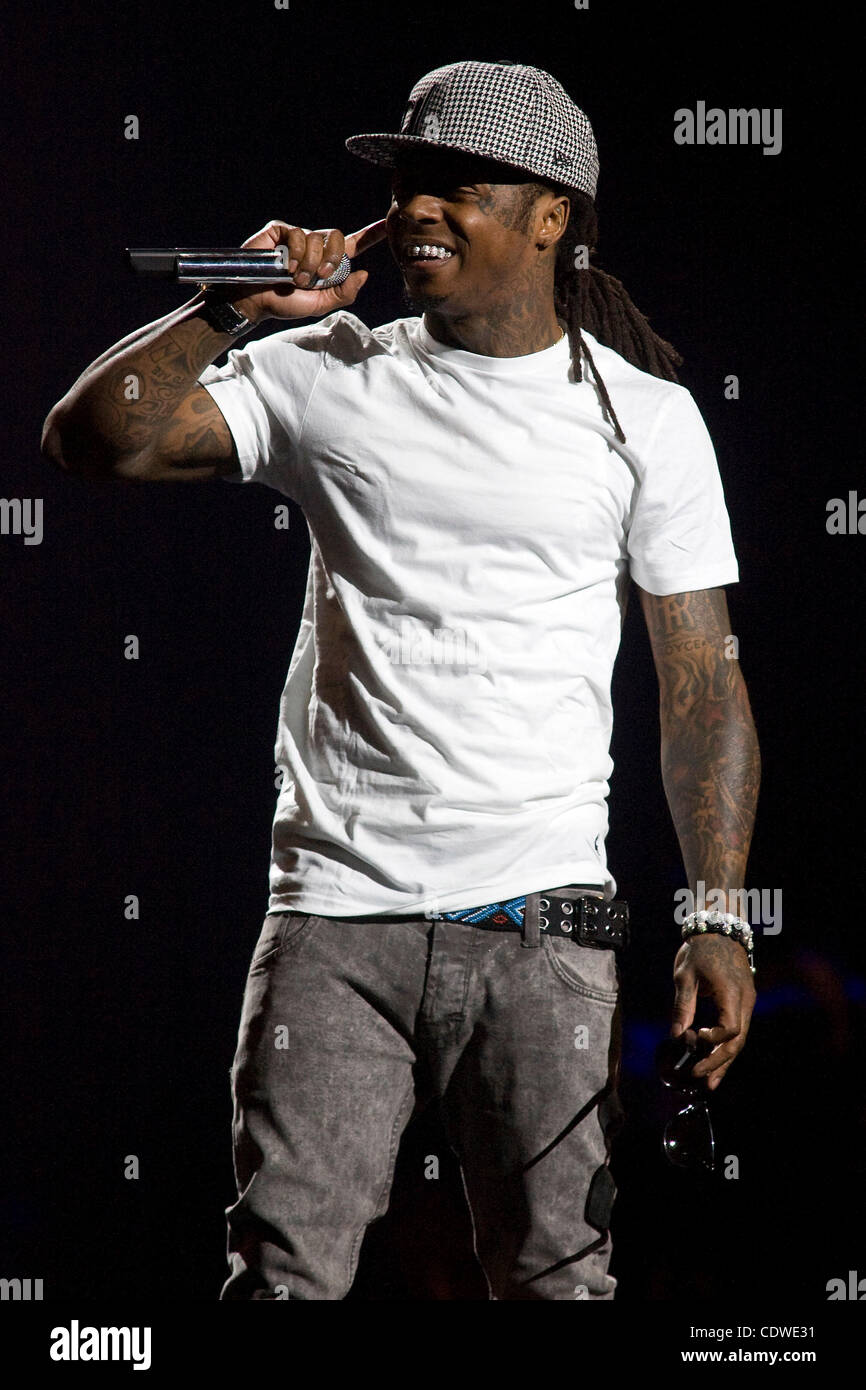 Apr. 19, 2011 - Phoenix, Arizona, U.S - Lil Wayne performs at the US ...