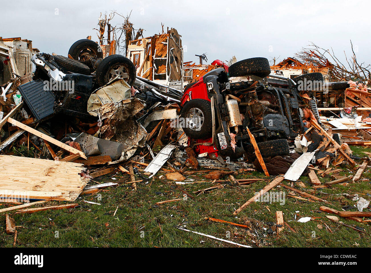 Apr. 28, 2011 - Tuscaloosa, Alabama, U.S. - Vehicles came to rest in ...