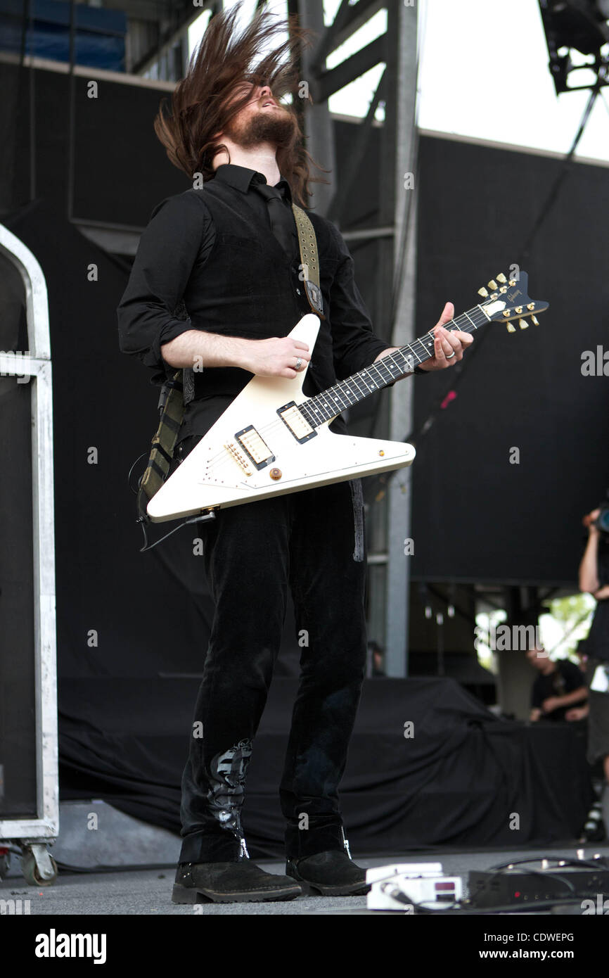 May 24, 2011 - Columbus, Ohio, U.S - Hinder guitarist Mark King plays ...