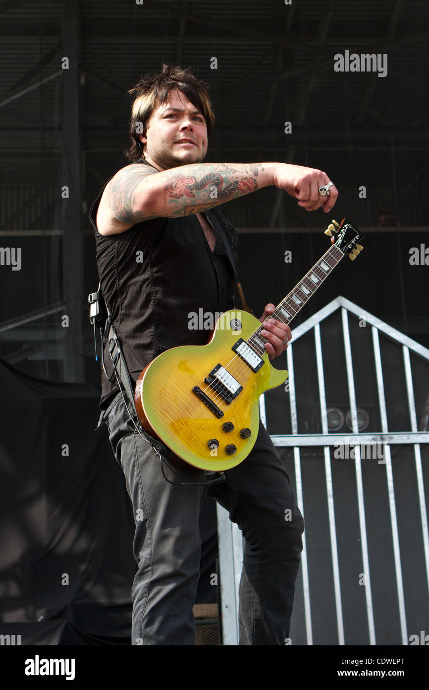 May 24, 2011 - Columbus, Ohio, U.S - Hinder lead guitarist Joe Garvey ...