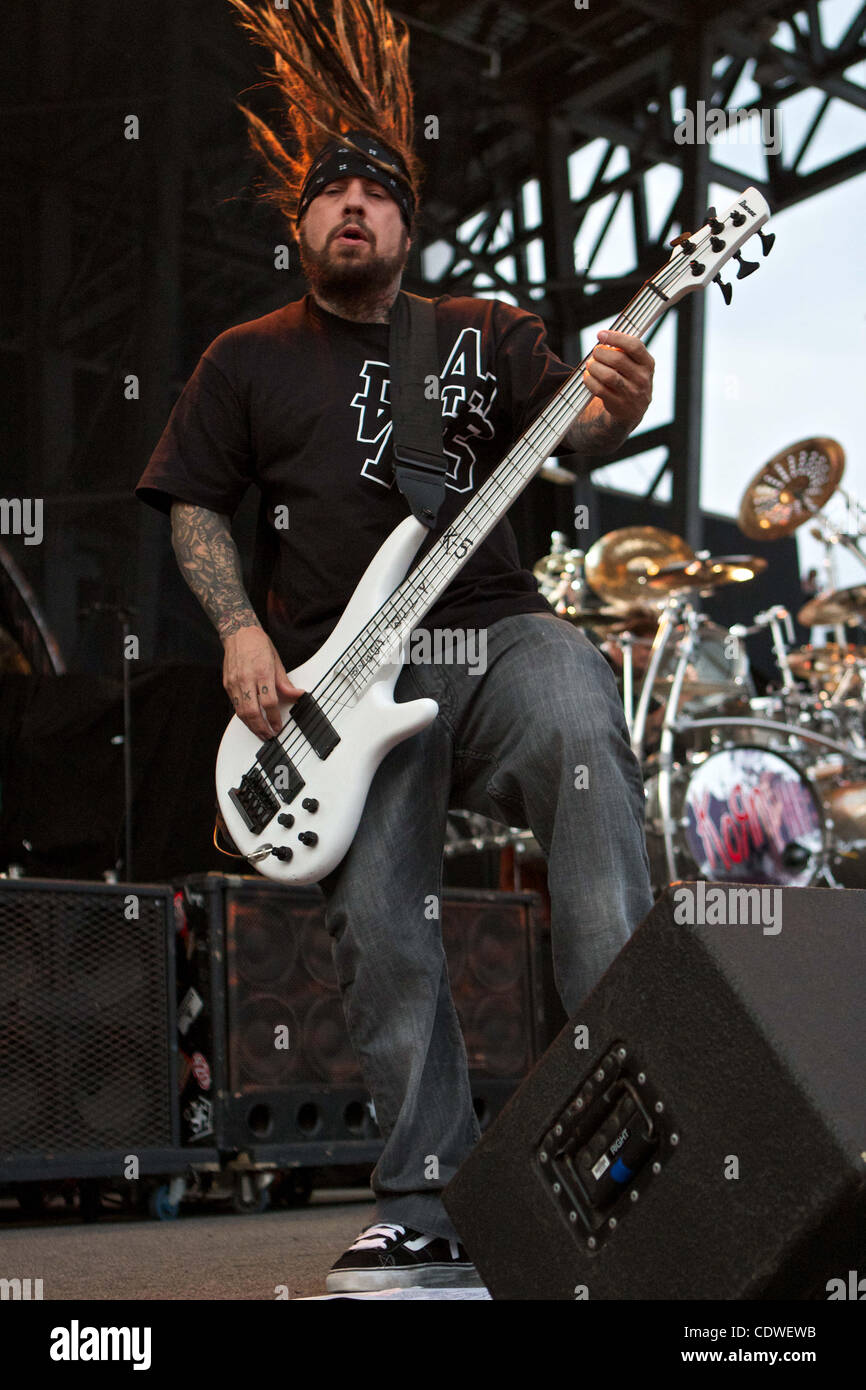 Fieldy hi-res stock photography and images - Alamy