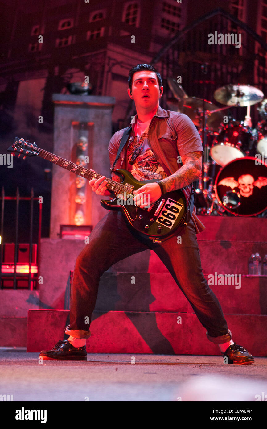 Zacky vengeance avenged sevenfold hi-res stock photography and images ...