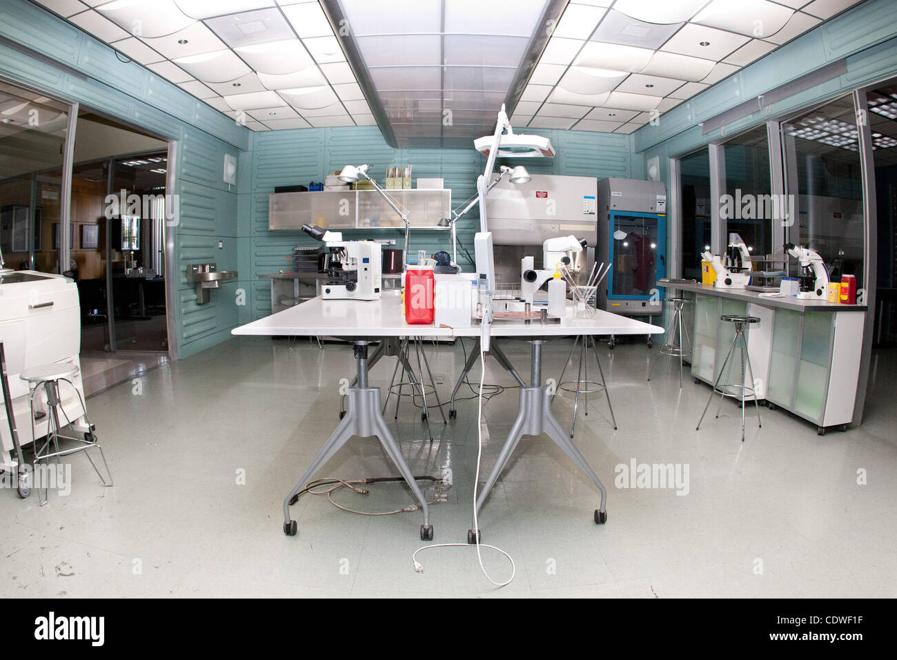 Los angeles crime scene police hi-res stock photography and images - Alamy