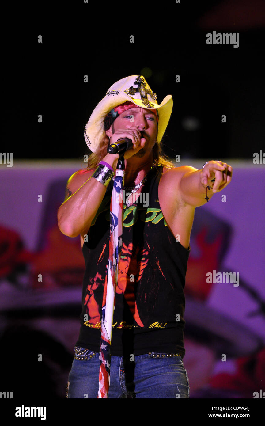 Bret michaels lead singer poison hi-res stock photography and images ...