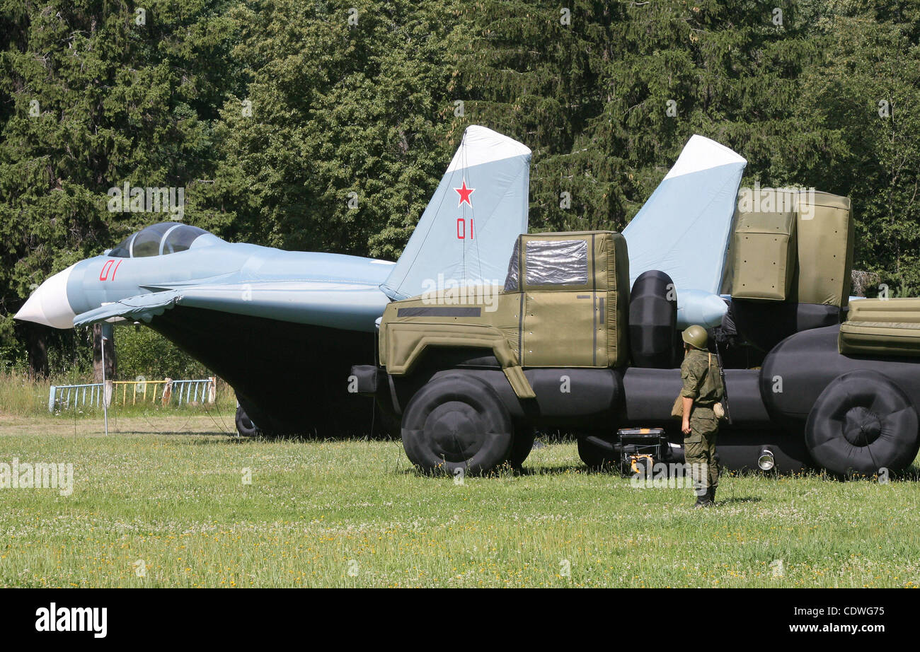 Inflatable Army of Russia. An invisible army where masters of the art ...