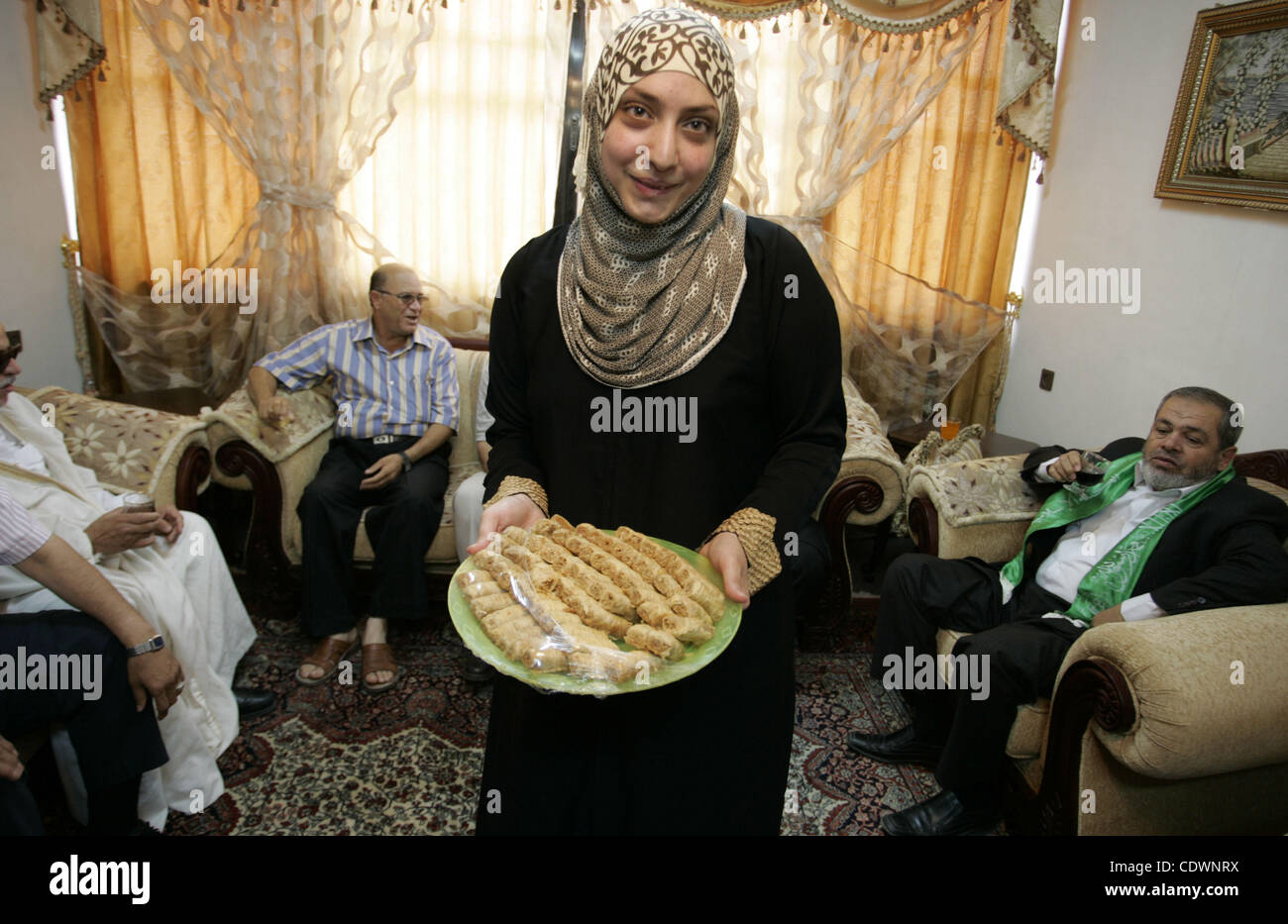 Palestine sweets hi-res stock photography and images - Alamy