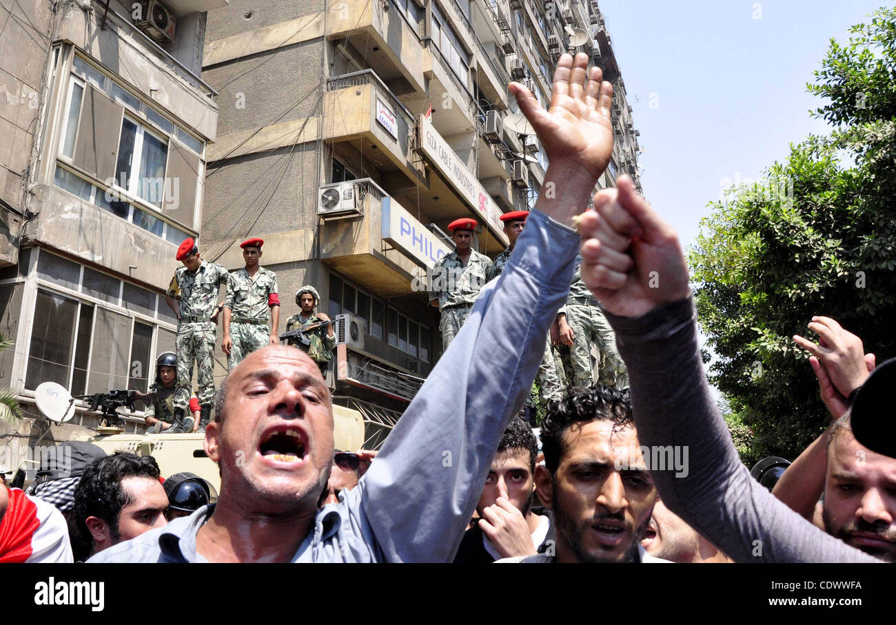 Aug. 20, 2011 - Cairo, Egypt - Protesters demonstrate against Israel in ...
