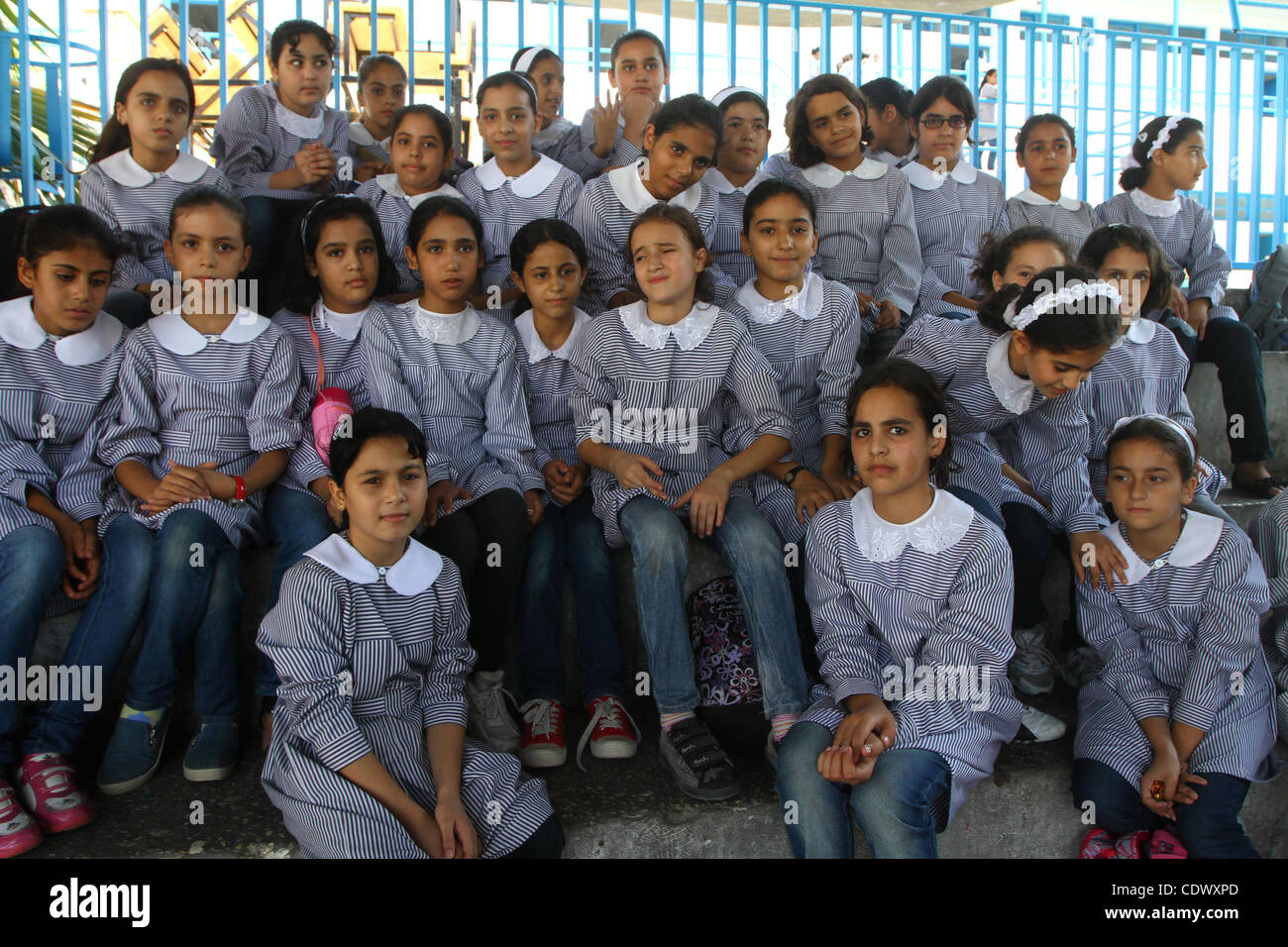 Palestinian students hi-res stock photography and images - Alamy