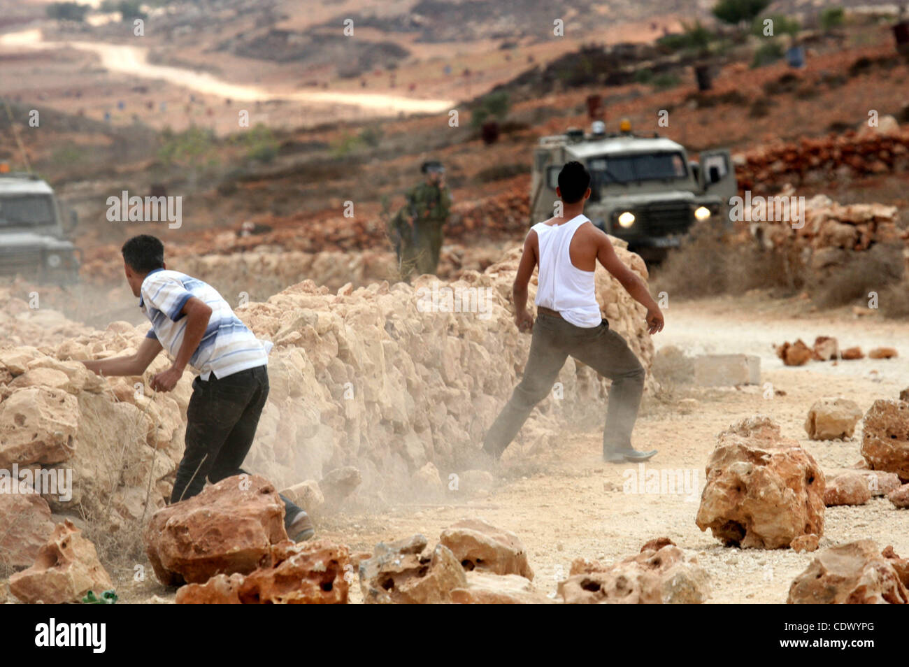 Israeli troops clash with Palestinian stone throwers in the West Bank ...