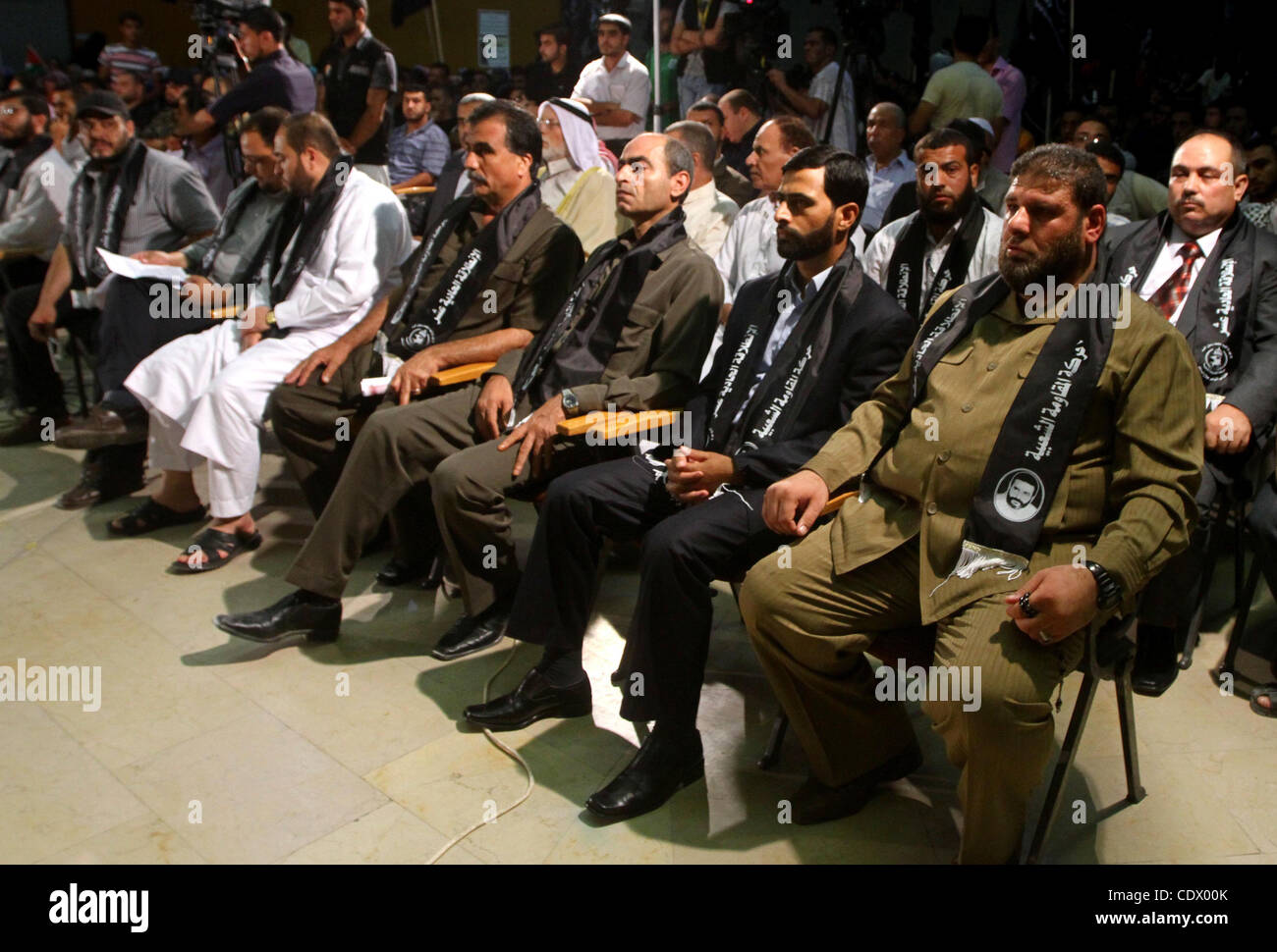 Palestinian supporters of Popular Resistance Committees and others take ...